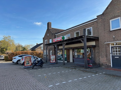 Dorp dreigt enige supermarkt te verliezen, en dat hakt erin: ‘Het is ...