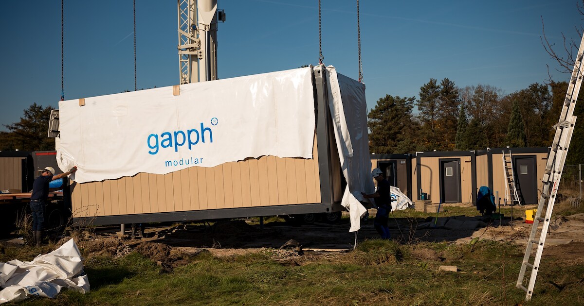 Woonbedrijf vervangt onleefbare Spaceboxen in Veldhoven: moderne tiny houses op twee locaties ...