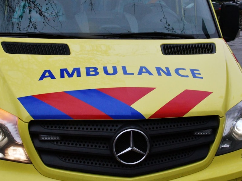Ambulance met spoed naar Beek en Donk | 112 nieuws Laarbeek | ED.nl