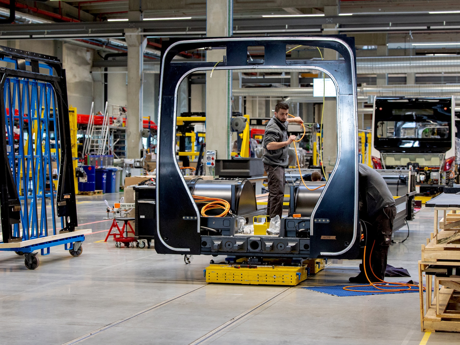 Nieuwe touringcar van VDL rijdt nog op diesel: ‘In drie kwartier kun je ...