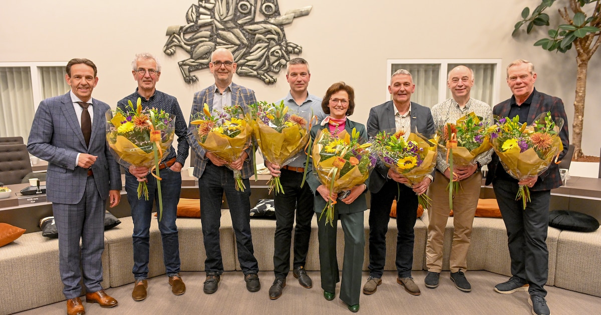 Burgemeester Van Kessel zwaait zeven raadsleden uit: van knuffelbeer ...