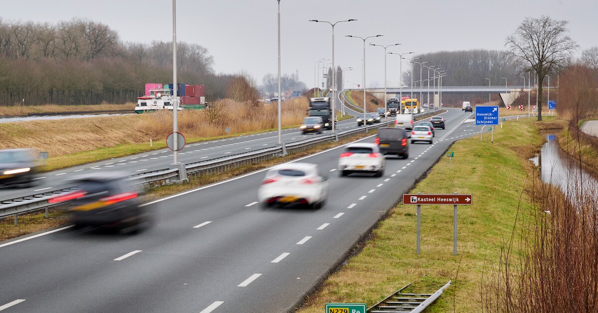 Veel lezers voorstanders van harder rijden op N279: ‘Op deze weg kan ...