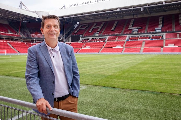 PSV legt hoger tarief uit en een op de drie seizoenkaarthouders gaat ...