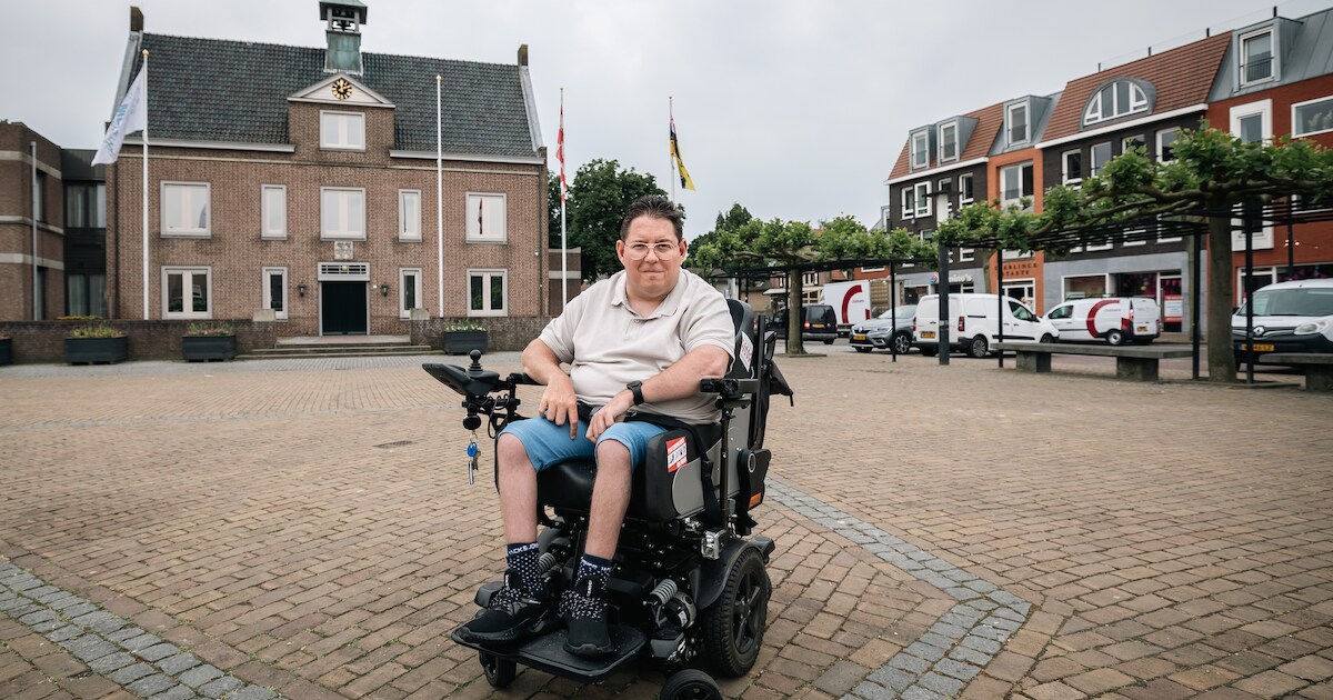 Rolly P op zelfde podium als Grandmaster Caz: rap-uitersten houden ...