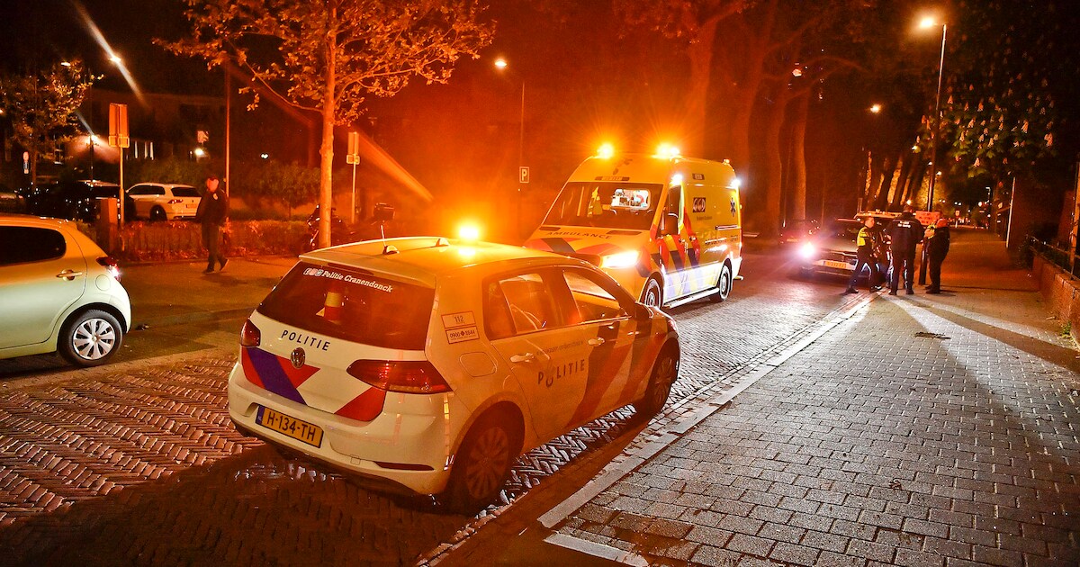 Fietsster valt met haar hoofd op de stoep, traumaheli blijkt toch niet ...