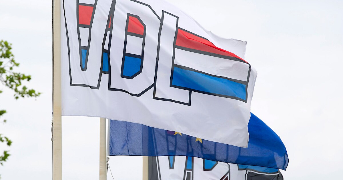 VDL in race order 1400 mobiele kantoren voor Defensie | Extra | ED.nl