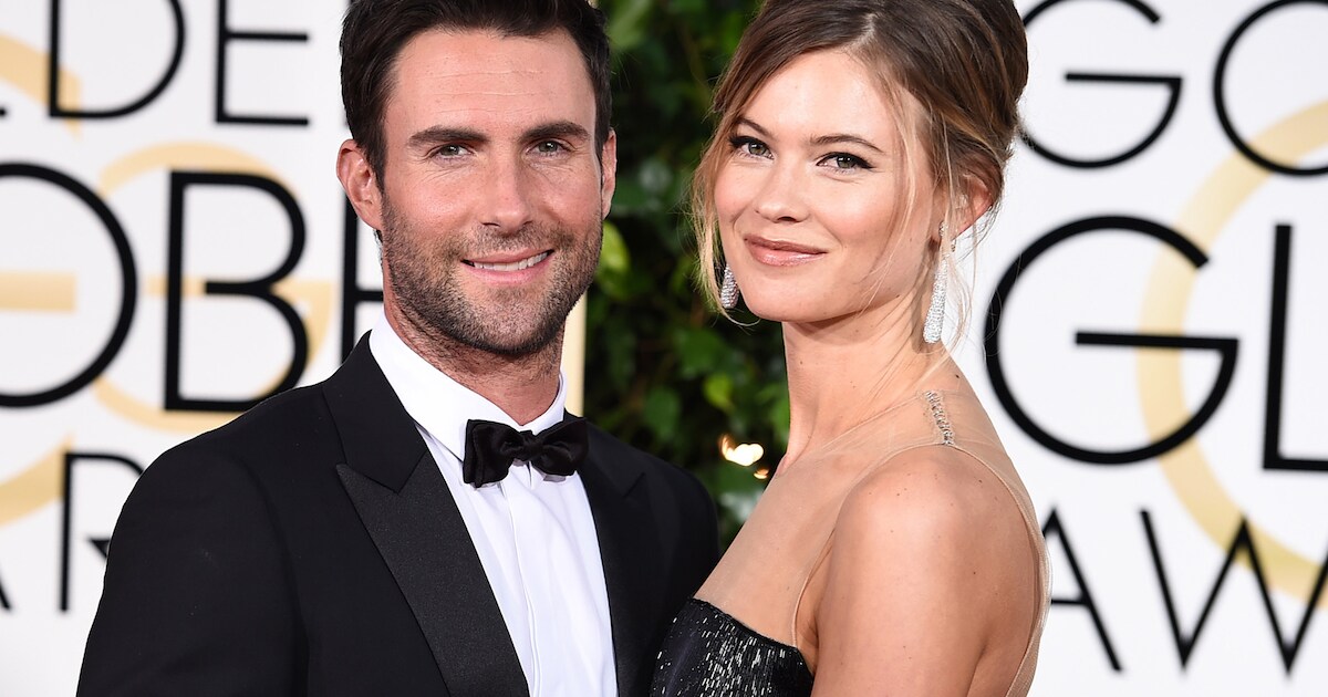‘Derde kindje op komst voor Adam Levine en Behati Prinsloo’ | Show | ed.nl