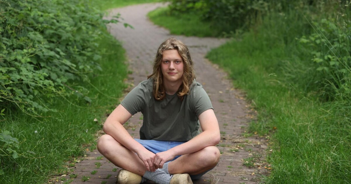 Steef gaat op z’n klompen naar het WK Aardrijkskunde maar heeft toch ...