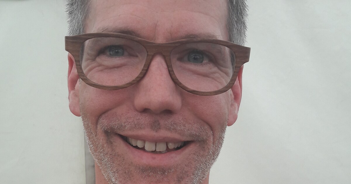 Tilburger geridderd vanwege inzet voor Helmvaarders in Helmond | Regio ...