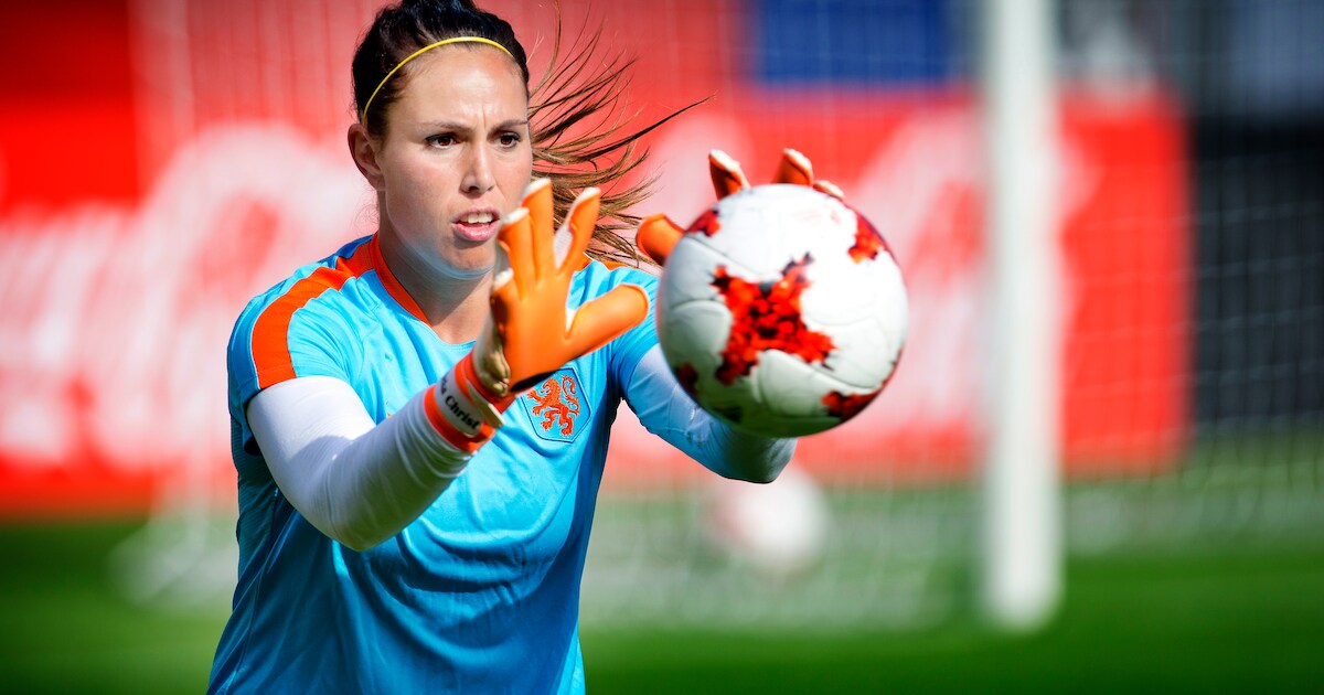 PSV-doelvrouw Angela Christ zet punt achter interlandcarrière ...
