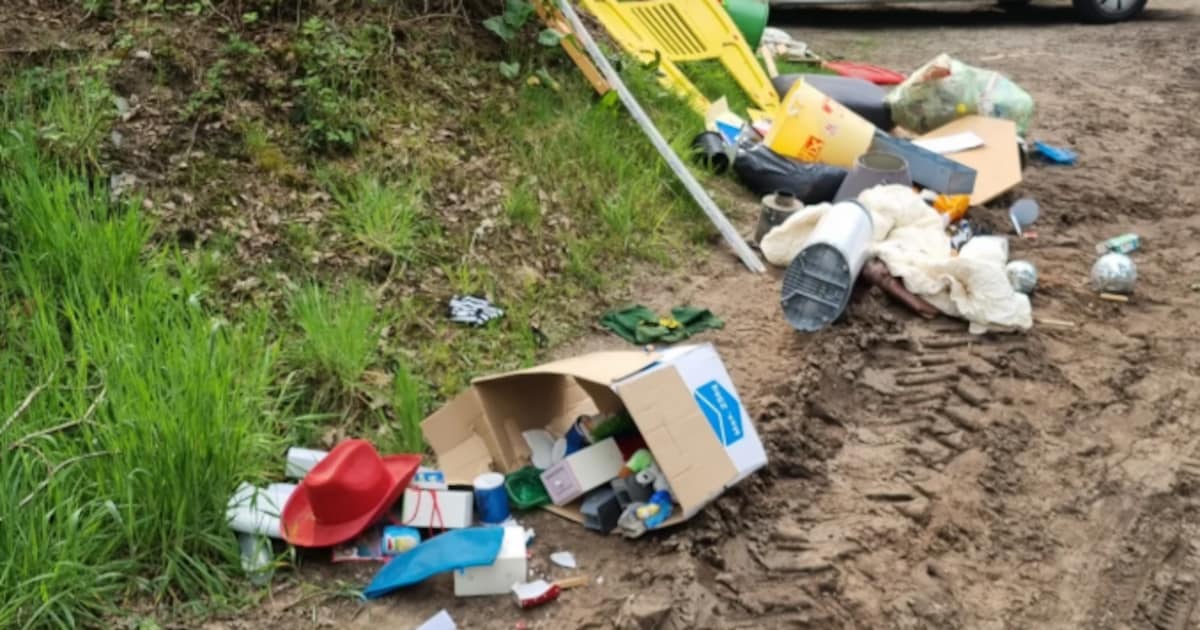Wel erg veel afvaldumpingen in natuur bij Lierop: zoektocht leidt naar ...