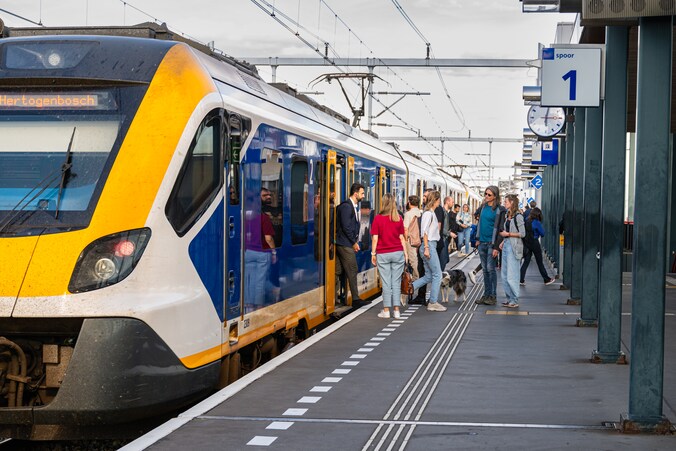 Laat ons toch gewoon alle dagen onbeperkt met de trein reizen, ik heb ...