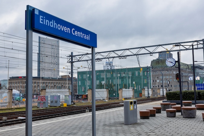 Negen dagen lang minder treinen bij Eindhoven, één weekend rijdt zelfs ...