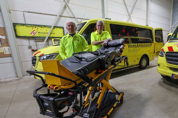 Wensambulance Brabant vervult al vijftien jaar laatste dromen: ‘Alle ...