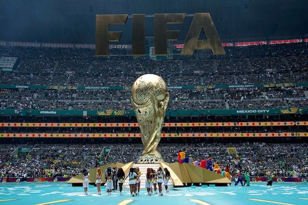 Shakira, Burna Boy, Andrea Bocelli en meer: dit was de ...