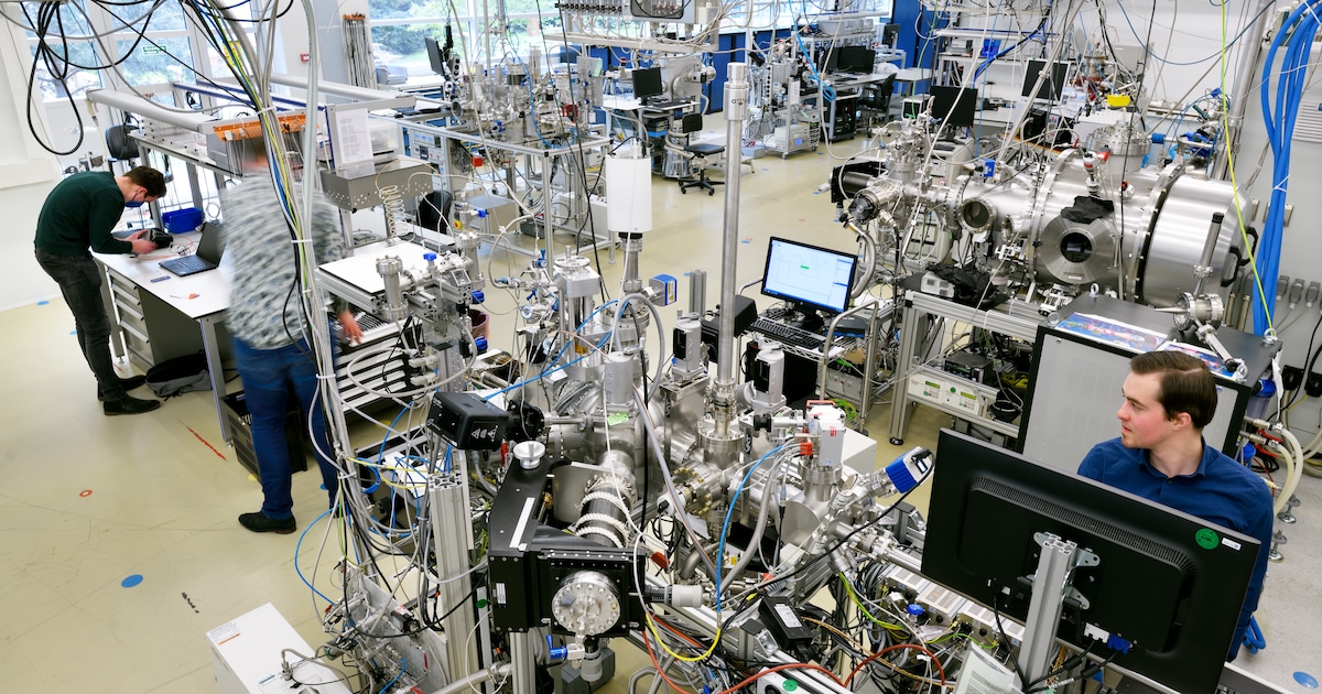 ASML en Samsung investeren 700 miljoen euro in gezamenlijk ...