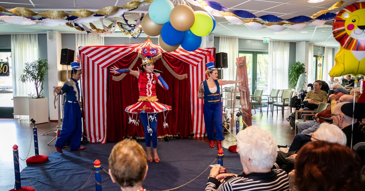 Jubileum De Passaat wordt gevierd met mini-circusvoorstelling van ...