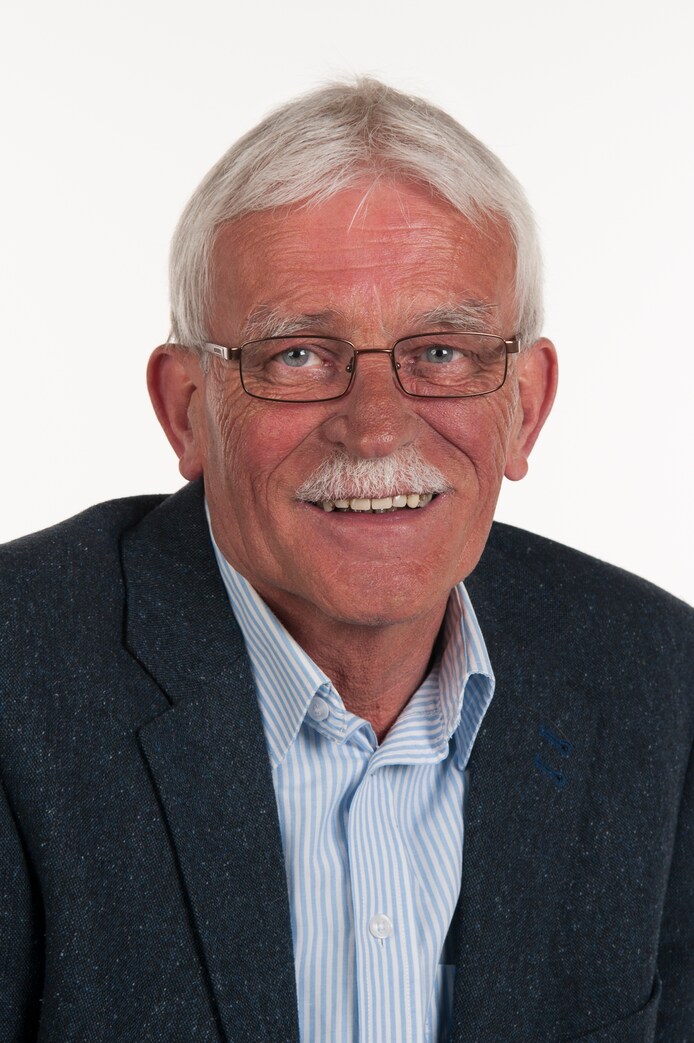 Astense politicus Jan Bazuin (71) overleden: ‘Hij was een hele sociale ...