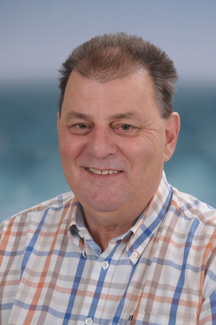 'Mister Heerbeeck' Arthur de Vries uit Best gaat met pensioen | Best | ed.nl