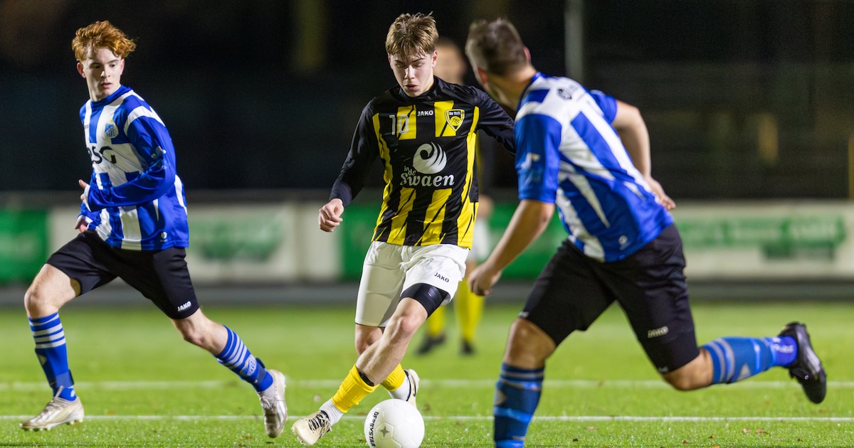 Invaller schiet De Valk naar overwinning, krijgt twee keer geel en mag ...