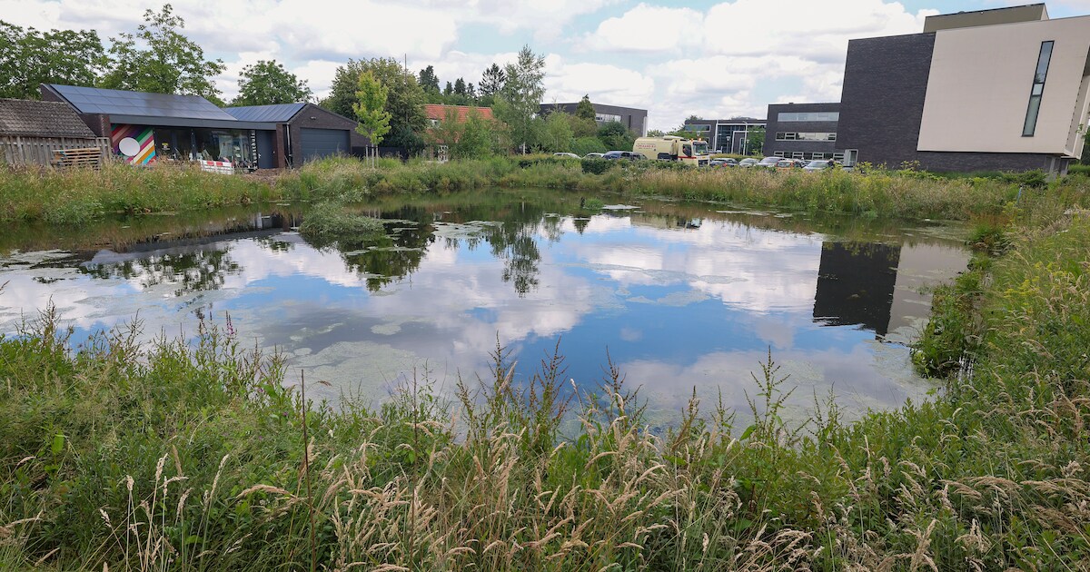 Huis Annelies en Marco onder water na stortvloed, nu grijpt Veldhoven ...