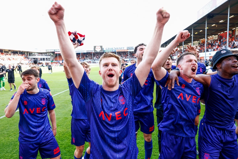Feest in Tilburg! Willem II keert na zinderend gevecht met FC Volendam ...
