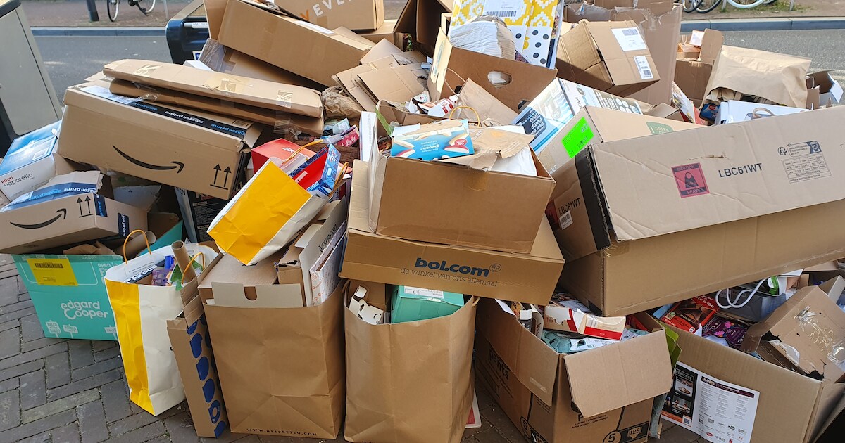 Oud papier minder vaak opgehaald in Geldrop-Mierlo; besparing van 33. ...