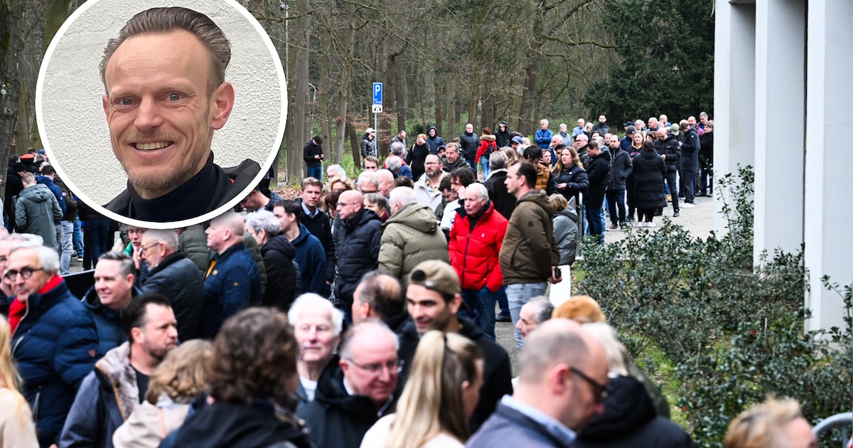 Robert (41) staat als allereerste in de rij, maar grijpt bijna naast ...
