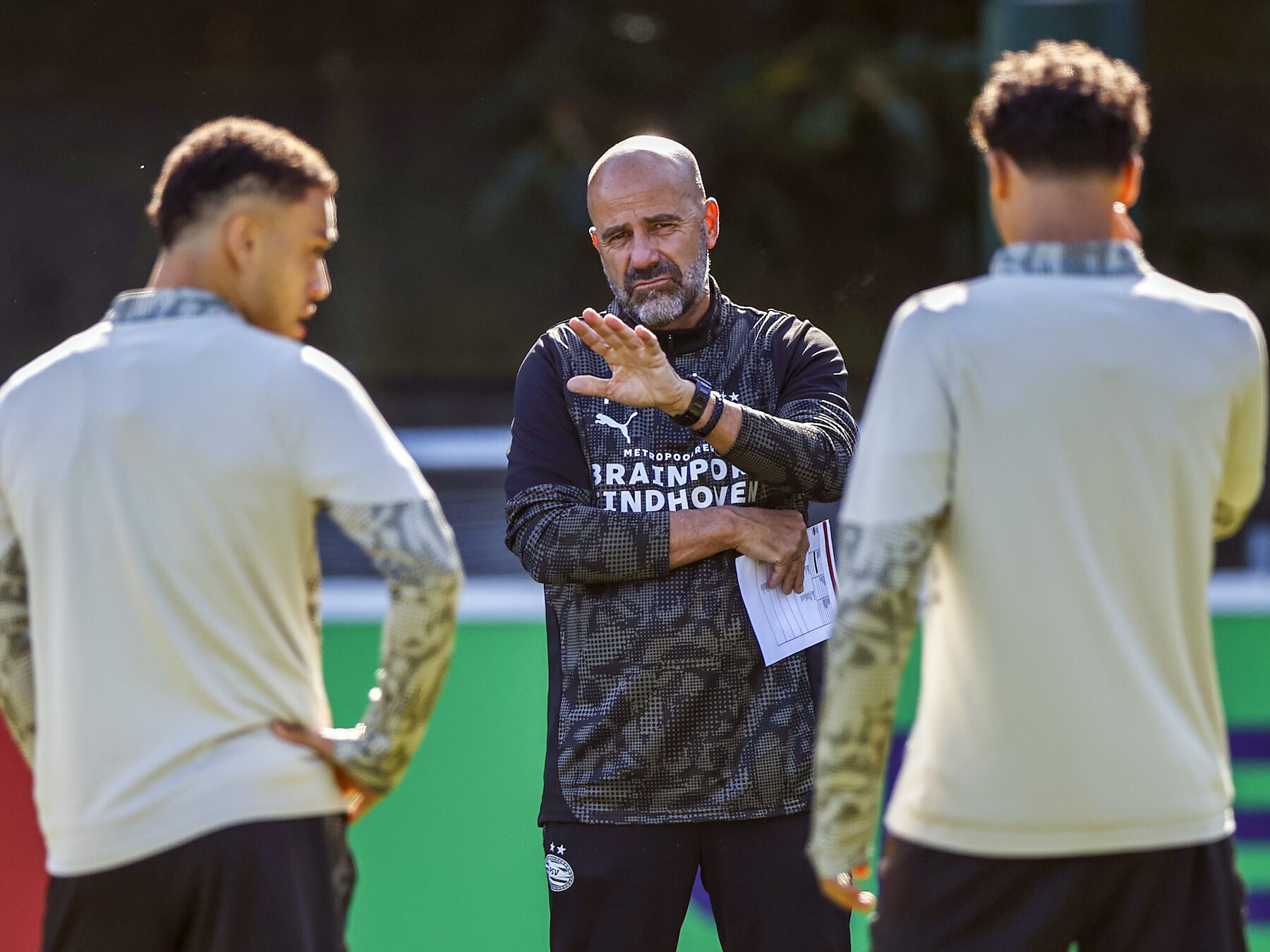 Topscorer Van Duiven van Jong PSV zegt nee tegen heel veel geld in Oekraïne, gesprekken met ...