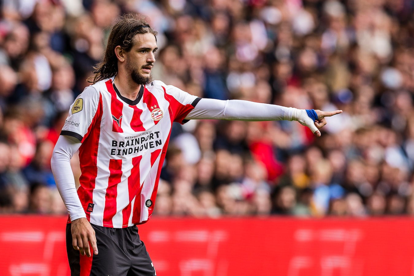 PSV mist het vermogen om een wedstrijd dood te maken en moet razendsnel ...