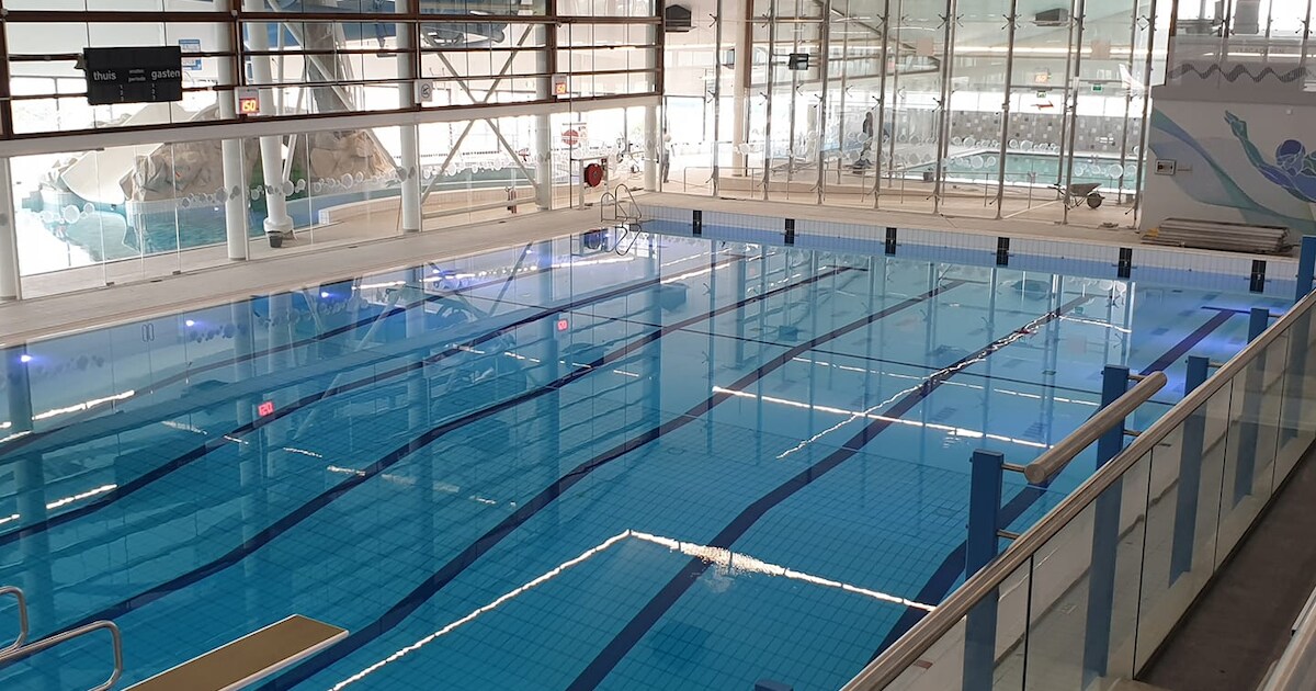 ‘Onze dochters van 12 zijn aangerand tijdens opening in zwembad De ...