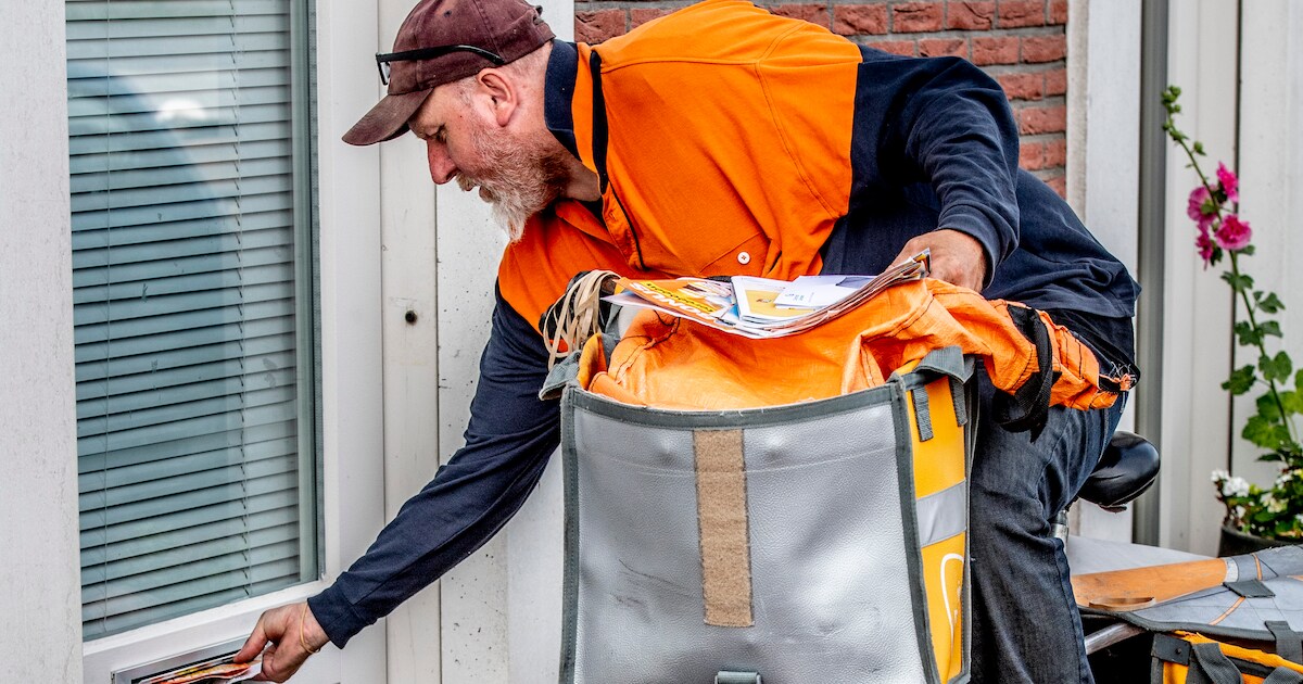 ED-lezers vinden plan PostNL waardeloos: ‘Nog minder bezorgen? Dan maak ...