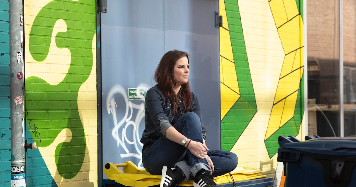 Rowena (33) had een rotjeugd toen haar pleegmoeder plots veranderde in ...