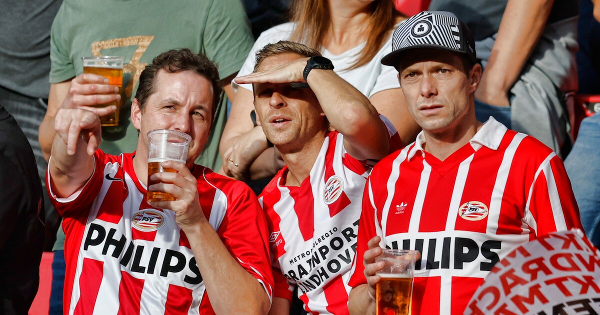 PSV-fans schrikken van proef met ‘kei dure cola’ in Philips Stadion ...