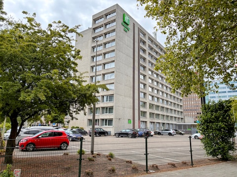 Oppositie in Eindhovense raad haalt besluit over terrein Holiday Inn ...
