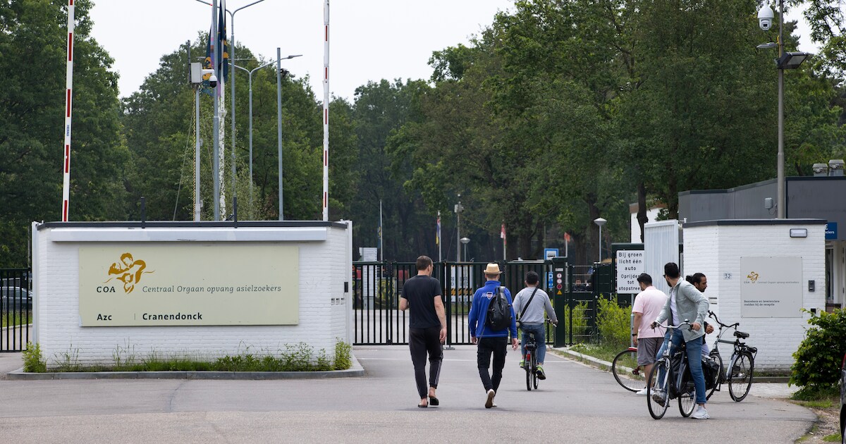 Nieuwe vergunning voor azc in Budel: gebruik kazerne tot 2039 verlengd ...