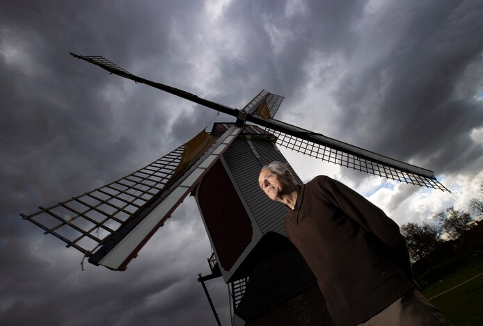 Molenaar Astense Oostenwind verliest zaak over hoge bedrijfshallen: ‘Zo ...