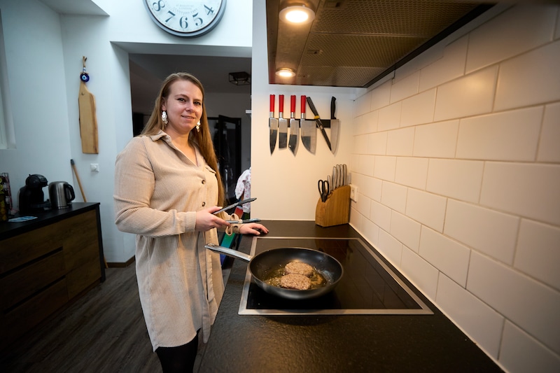 Met je overgebleven spaghettisaus kan Daisy (32) iemand anders weer ...