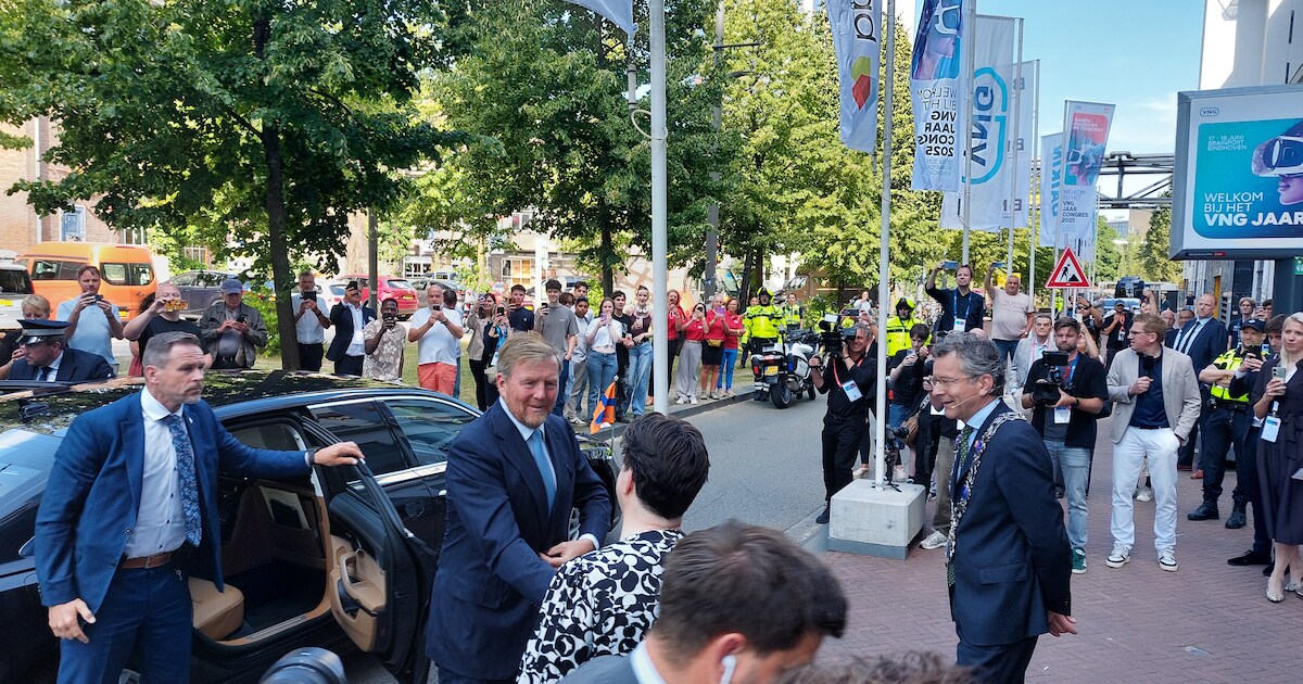 Koning Wil­lem-Alexan­der zet het kabinet subtiel op zijn plek in ...