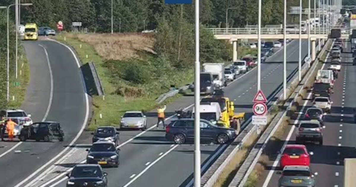 Meerdere voertuigen botsen op A58: snelweg na anderhalf uur weer open, file lost op | Tilburg ...