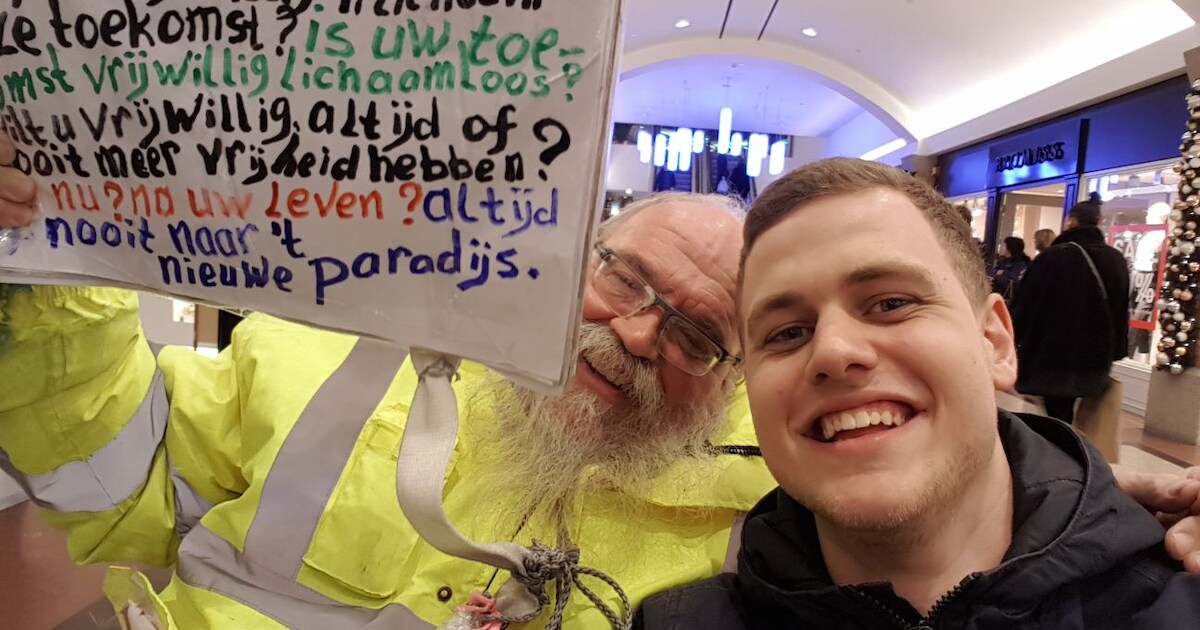 Sander schrijft boek over Arnol Kox: ‘Hij heeft me nog gezegend zodat m ...