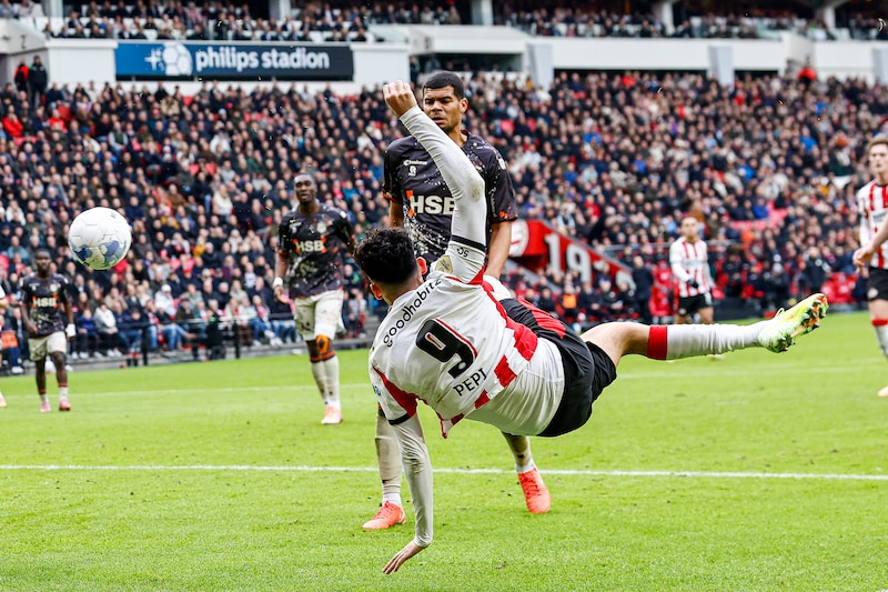 PSV op rapport na 3-0-overwinning tegen FC Volendam: twee uitblinkers ...
