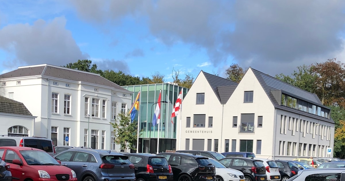 Geldrop-Mierlo laat Europese vlag wapperen voor gemeentehuis ...