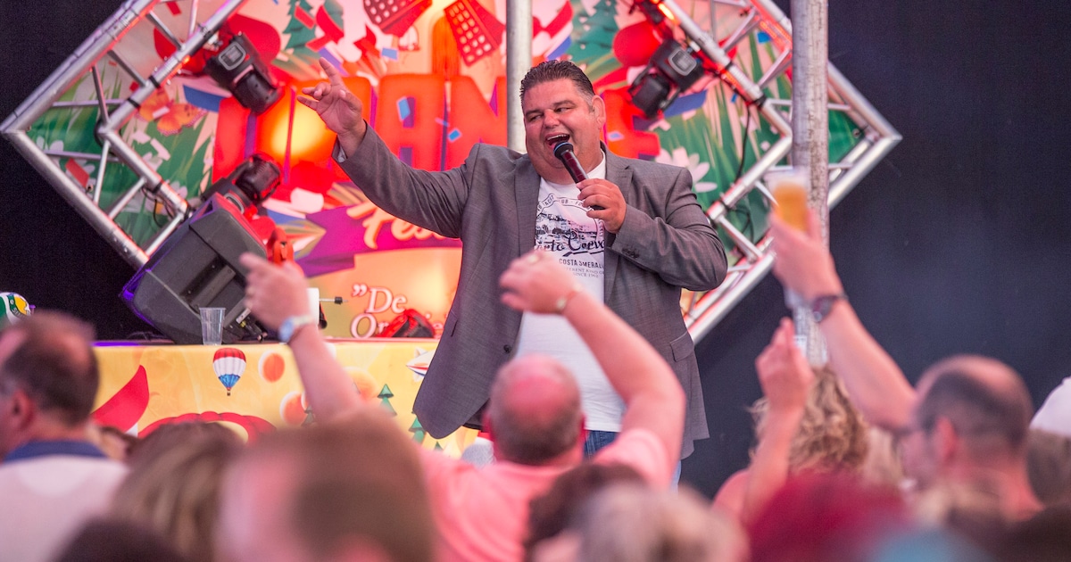 Al tien jaar kippenvel van ‘Kali’: zanger Django Wagner uit Nuenen ...