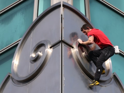 Alex Honnold over beklimmen 508 meter hoge toren: ‘Kreeg van Netflix ...