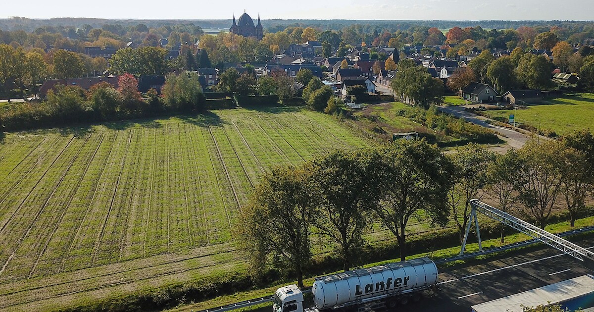Lierops langverwacht geluidsscherm langs A67: onteigening vordert ...
