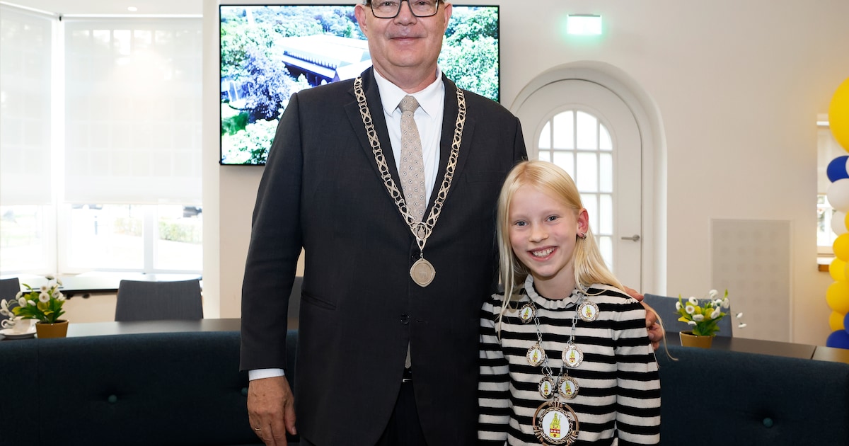 Hannah Bos (10) is de nieuwe kinderburgemeester van Waalre | Regio | ED.nl