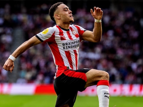 LIVE eredivisie | Peter Bosz wijzigt zijn elftal op één positie, bekijk hier de opstelling van ...