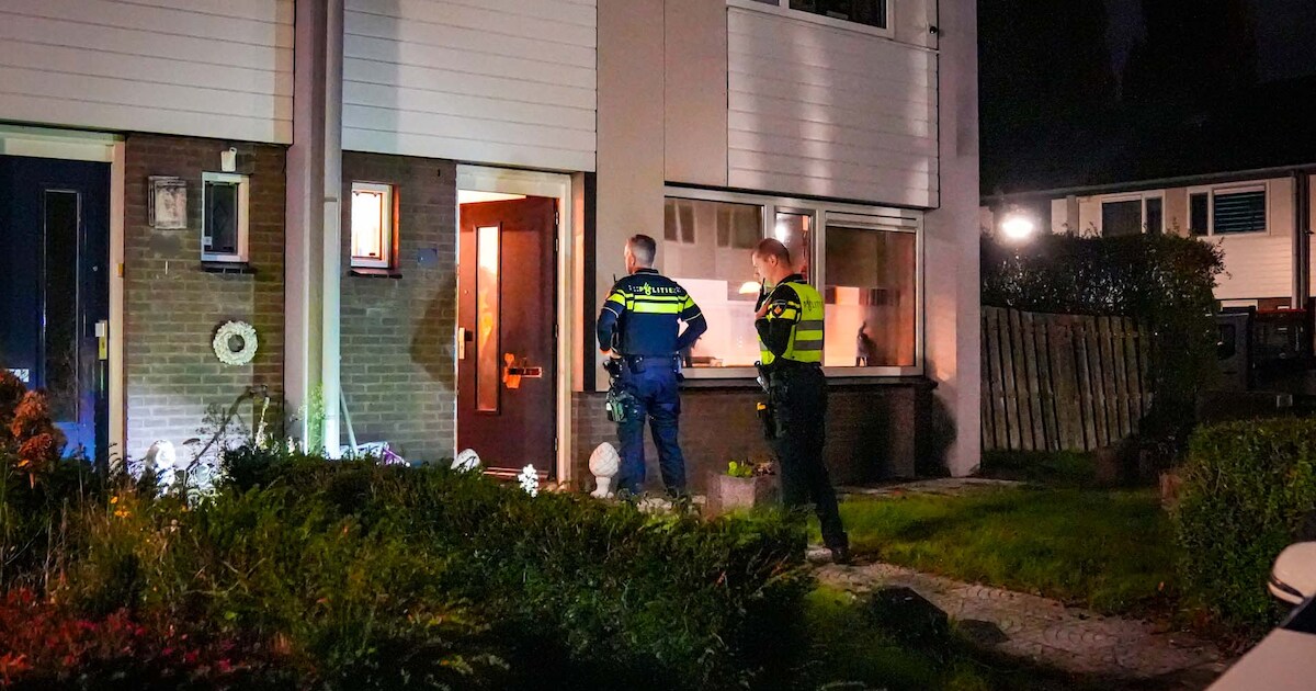 10 mensen liggen te slapen in Deurne als explosief afgaat bij voordeur ...